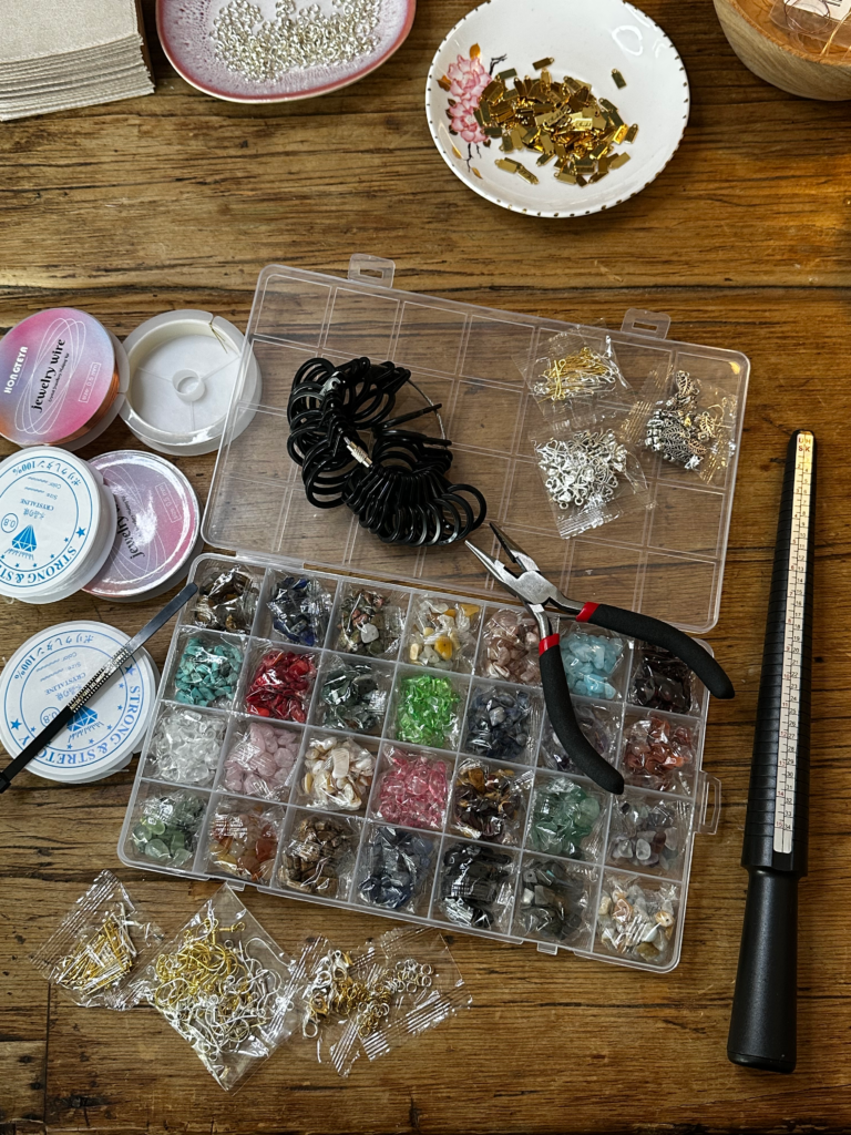 Best beaded jewelry kits for beginners - jewel & i